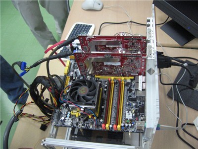 烧友必看! DFI上市新品支持Crossfire-泡泡网